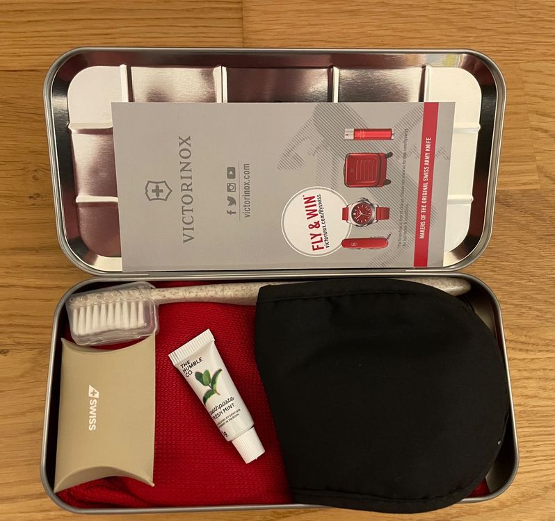 Swiss Amenity Kit Victorinox Business Class neu & unbenutzt (Neu und ...