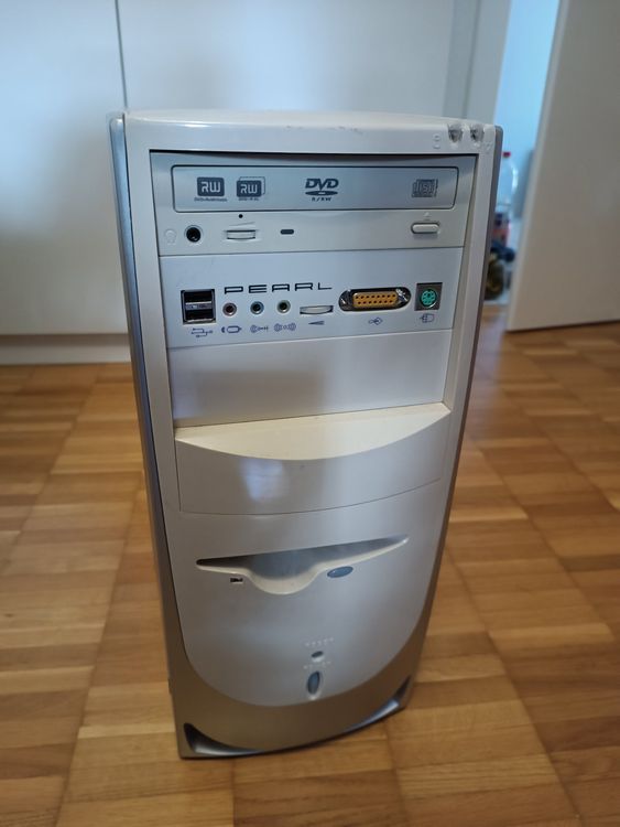 PC mit 2.22 GHz Celeron CPU, Riva TNT 2 Grafik | Kaufen auf Ricardo