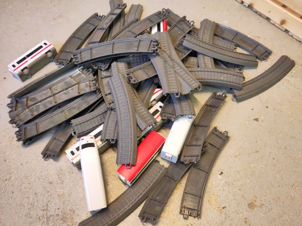 Train miniature CFF + rails Piko (Gebraucht) in Moutier für CHF 1 – mit ...