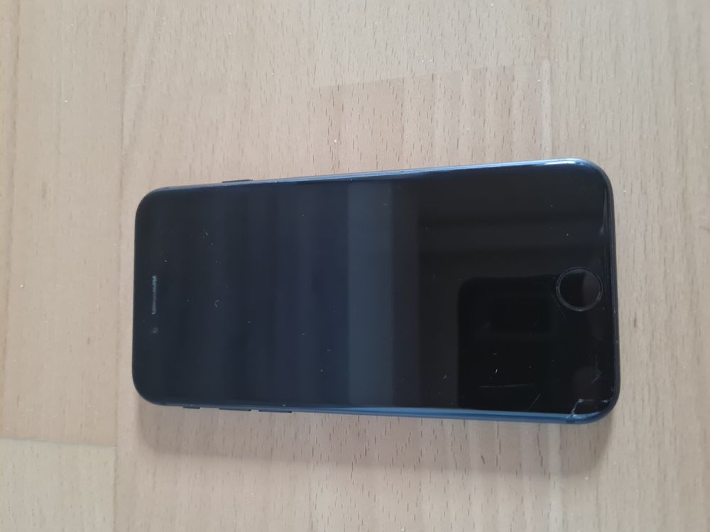 Iphone 8 - 64 GB - Space Gray | Kaufen auf Ricardo
