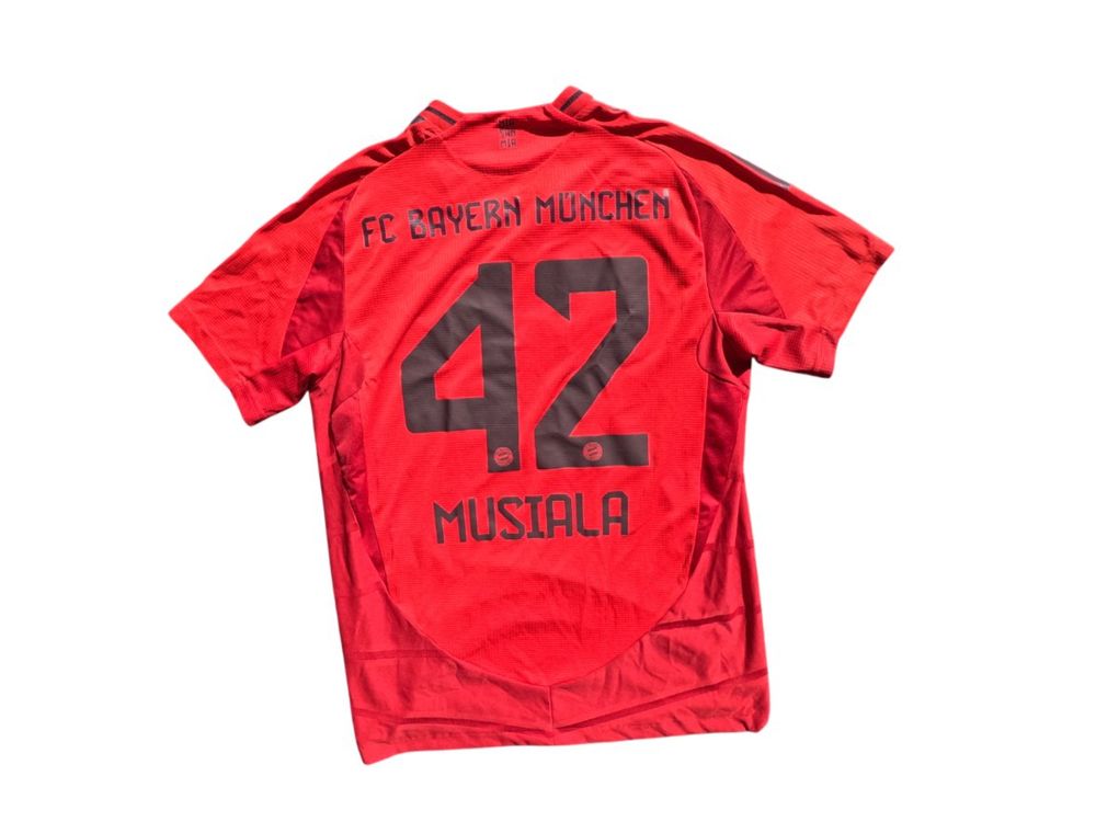FC Bayern München Musiala Trikot #42 I Signal Red (Neu (gemäss ...