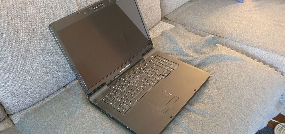 Alienware m9700i -R1 (Defekt) in Belp für CHF 21 – mit Lieferung auf ...