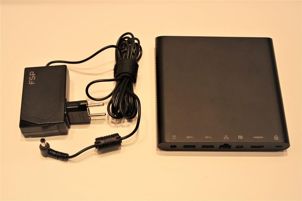 INTEL Compute Card Dock (6866) (Gebraucht) in Zürich für CHF 49 – mit ...