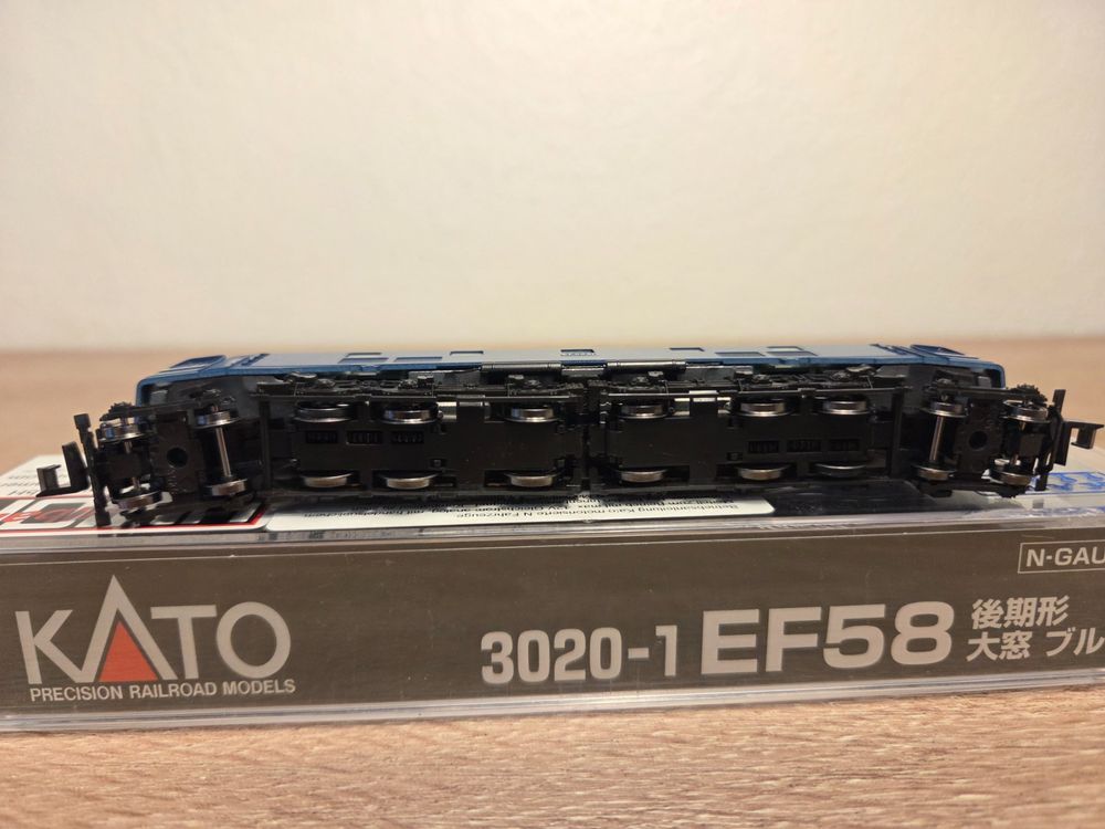 Kato N 3020-1 E-Lok EF58 (Neuf avec emballage d'origine) à St-Aubin-Sauges pour CHF 119 – avec ...