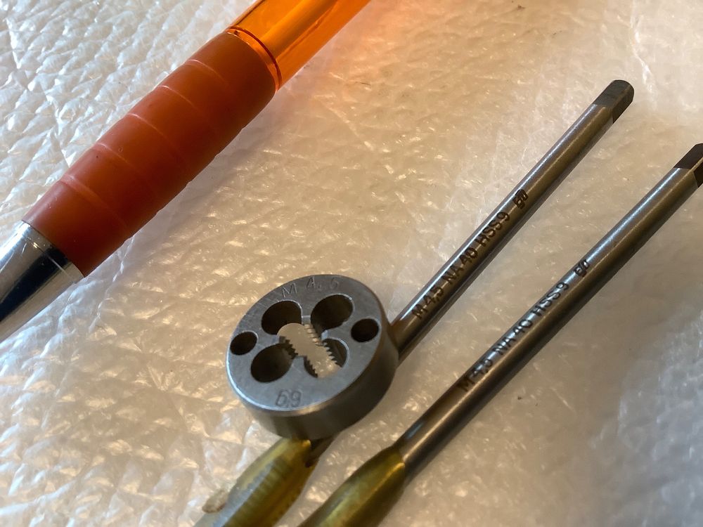 M4.5 Gewindebohrer & Schneideisen Filière, Neu von ESO Swiss | Kaufen auf Ricardo