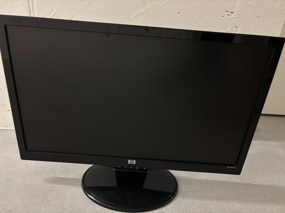 23 Zoll HP S2231a Monitor DVI und VGA | Kaufen auf Ricardo