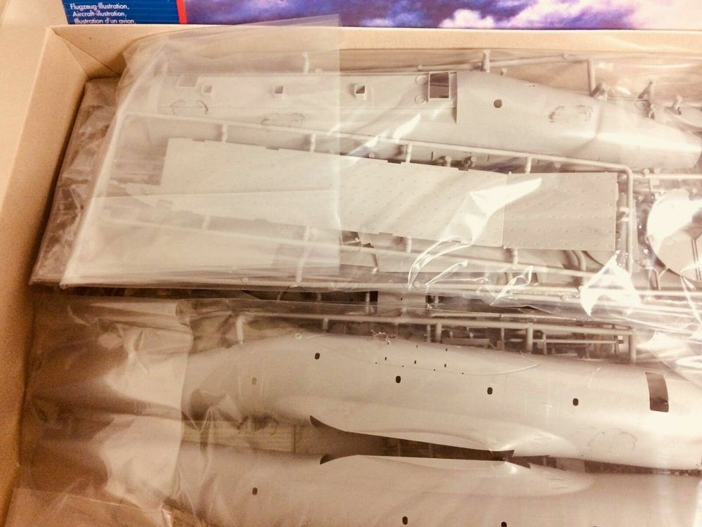 plastic model kit scale 1/ 72 REVELL 04800 AIRBUS A400M GRIZ (Neu und ...