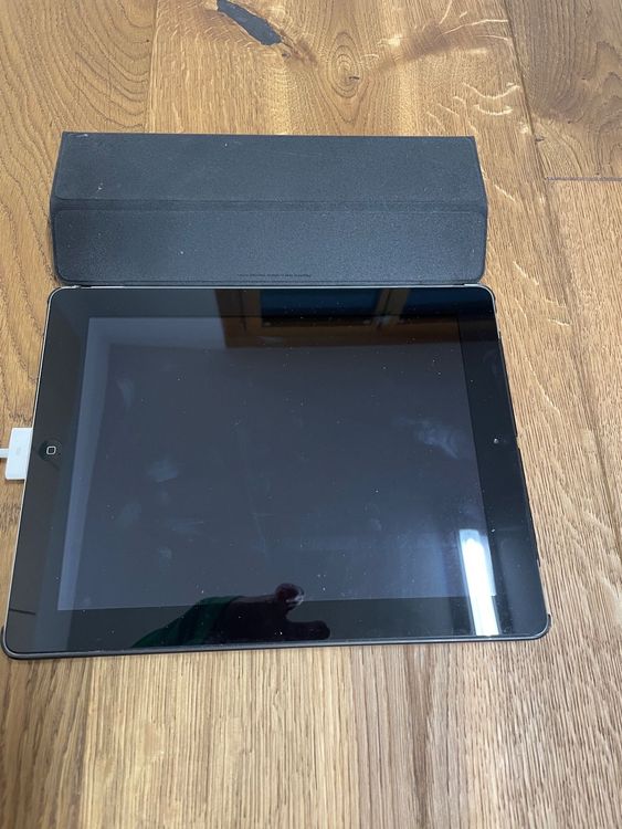 Apple iPad 2 64GB Wi-Fi + 3G Schwarz | Kaufen auf Ricardo