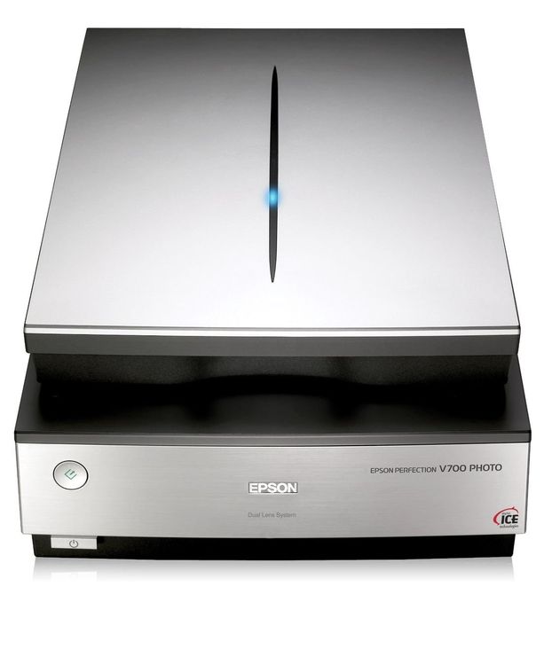 Scanner Epson Perfection V700 Photo (Gebraucht) in Oberägeri für CHF 375 – mit Lieferung auf ...