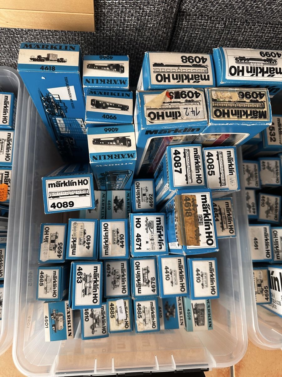 Mega Posten über 130 Märklin H0 Wagen ab 999.- (Gebraucht) in Sennwald ...