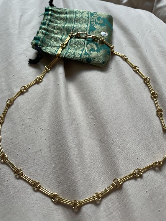 Magnifique collier portable en cravate plaqué or jaune (Neuf (Voir ...