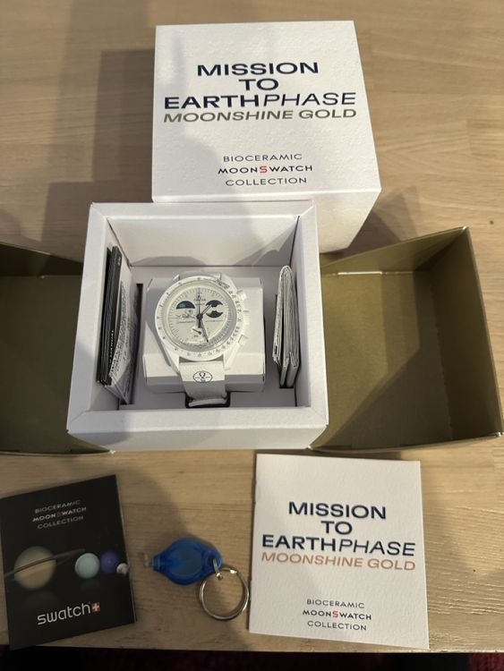 Swatch MoonSwatch Mission to Earth Phase Moonshine Gold (Neu und ...