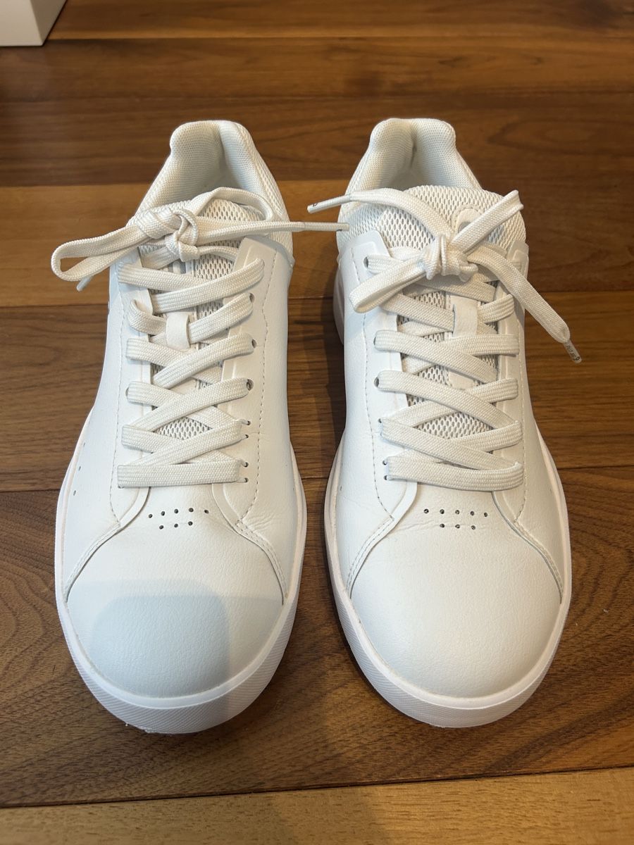 On THE ROGER Advantage Damenschuh Gr. 40.5 in weiss (Neu (gemäss ...