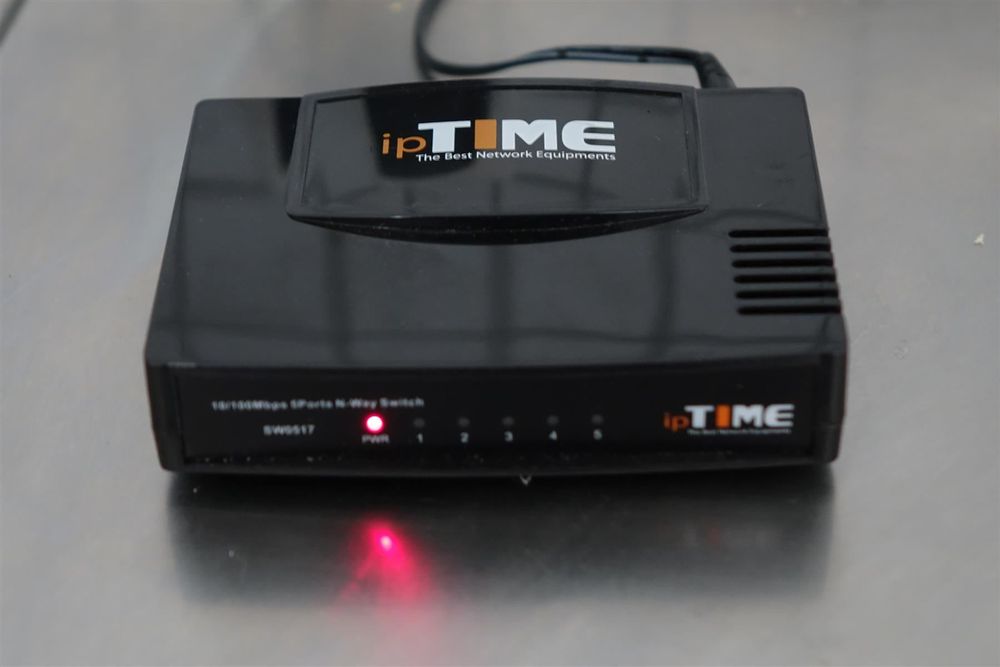 IPTime Switch-Hub ZC-SW0517 (Neu (gemäss Beschreibung)) in Zürich für ...