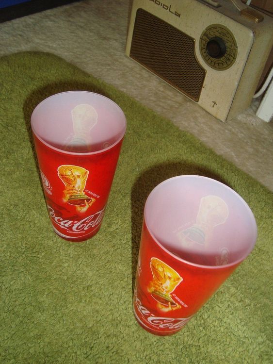 Hologram Coca Cola 2 Becher FiFA WM 2006 Germany TM FiFA'74 (Gebraucht ...