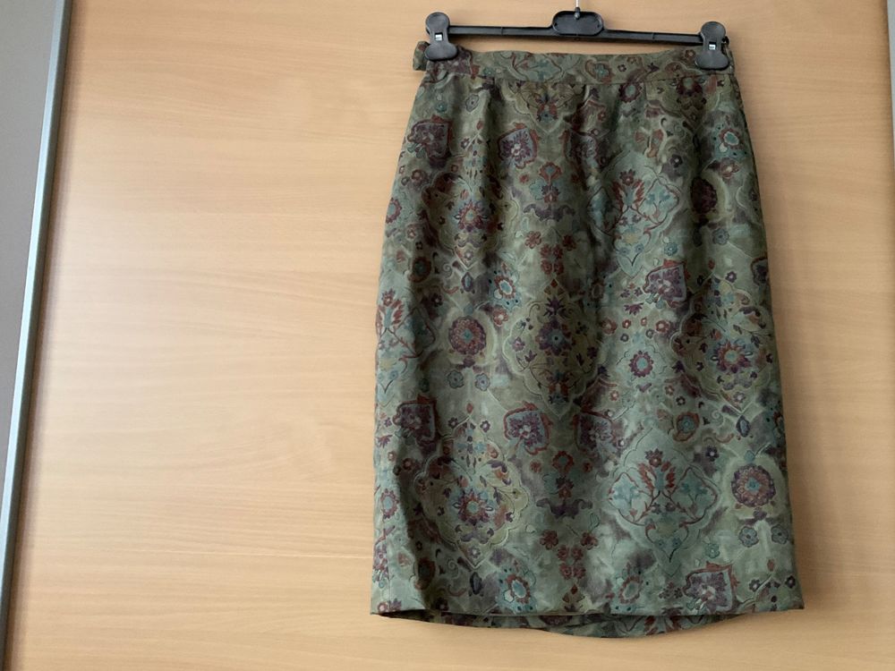 Très belle jupe doublée neuve Max Mara t.40 (Neuf avec emballage d ...