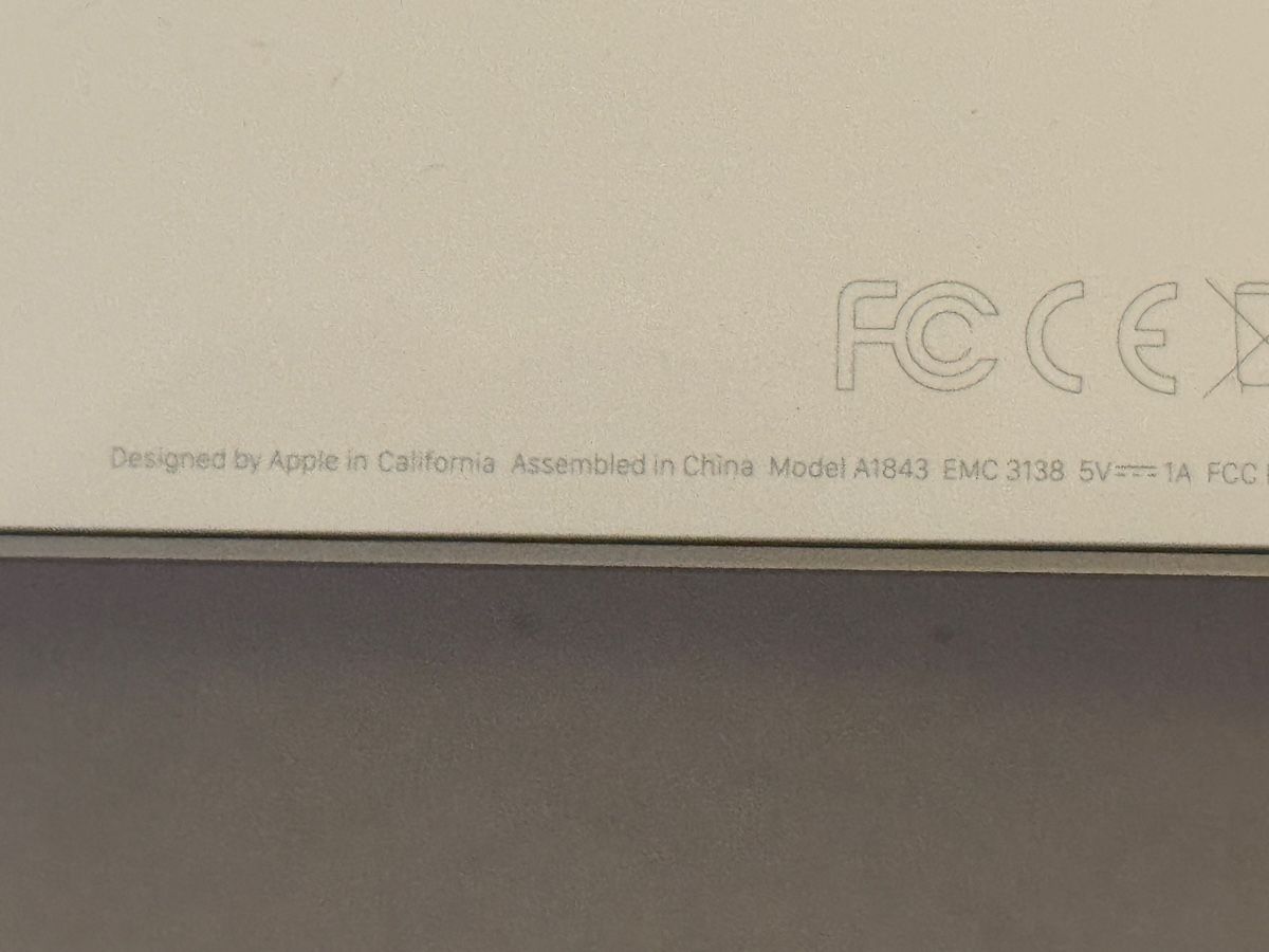 Apple Magic Keyboard A1843 mit Ziffernblock - Top Zustand! (Gebraucht ...