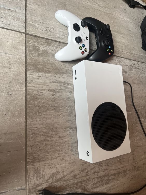 Xbox Series S 512GB + 2 Controller | Kaufen auf Ricardo