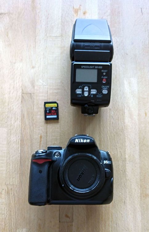 Nikon D5000 Set mit viel Zubehör - Top Zustand! (Gebraucht) in Lengnau ...