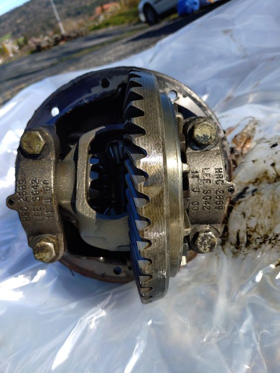 Landrover Defender TD5 Differential vorne (Gebraucht) in Engelburg für ...