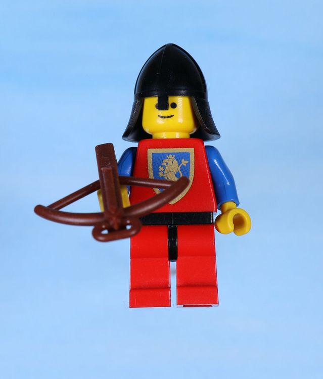 Lego Castle Minifigur - Crusader Lion - Red Legs with Black (Gebraucht ...