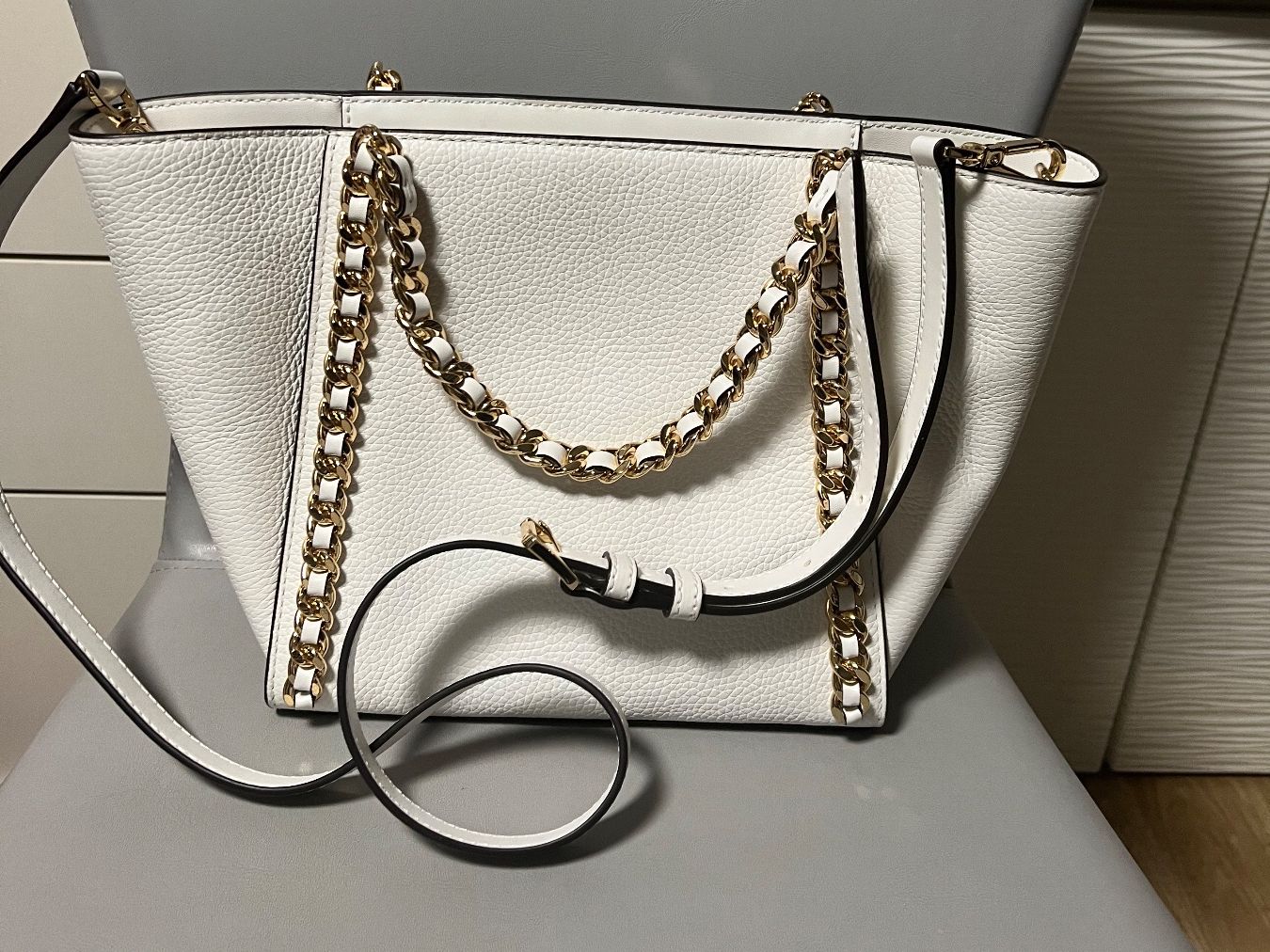 Sac Michael Kors blanc neuf, chaîne dorée chic! (Neuf (Voir description ...