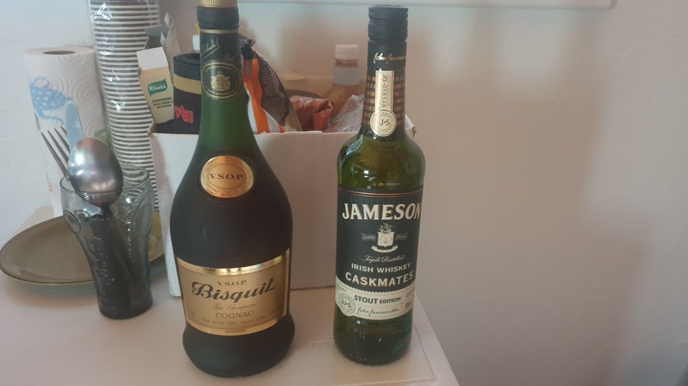 Whiskey Jameson Caskmates + VSOP Cognac Bisquit (Neu (gemäss ...
