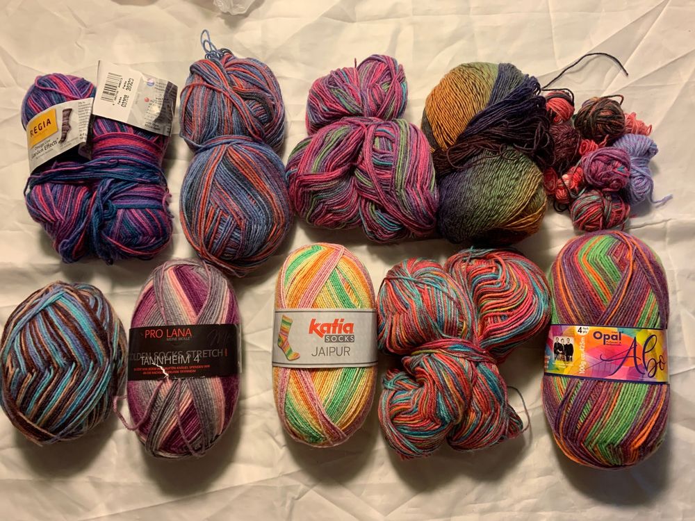 Sockenwolle, Resten, Restposten (Gebraucht) in Kloten für CHF 22 – mit ...