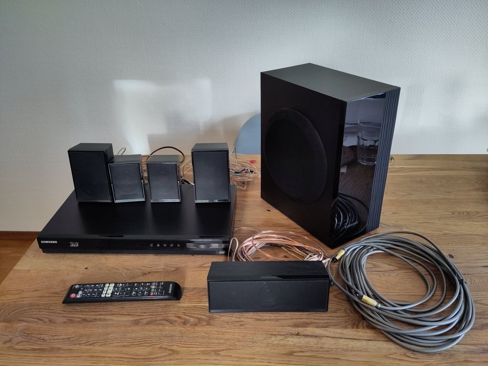 Blu-ray Home Entertainment System HT-E4500 (Gebraucht) in Schwyz für CHF 20 – nur Abholung auf ...