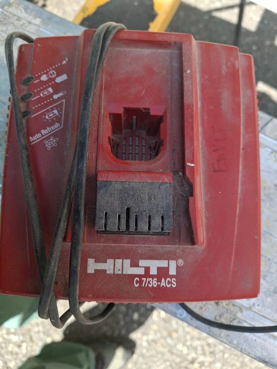 Ladegerät von Hilti (Gebraucht) in Niedergösgen für CHF 17 – nur Abholung auf Ricardo kaufen