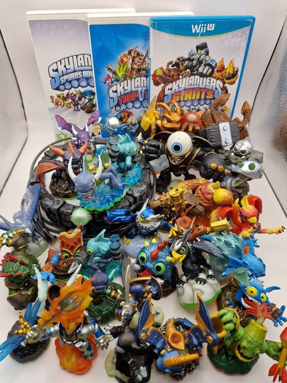 Nintendo Wii Skylanders Paket mit Portal und 30 Figuren (Gebraucht) in ...