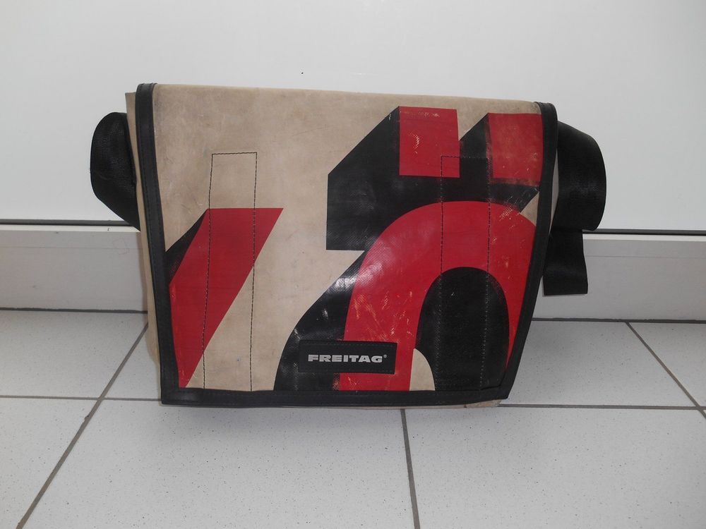 Freitag Tasche / Umhängetasche (Gebraucht) in Basel für CHF 79 – mit Lieferung auf Ricardo kaufen