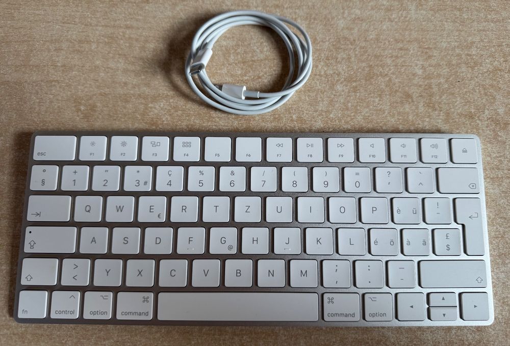 Apple Magic Keyboard CH-Layout (Gebraucht) in Stetten AG für CHF 35 ...