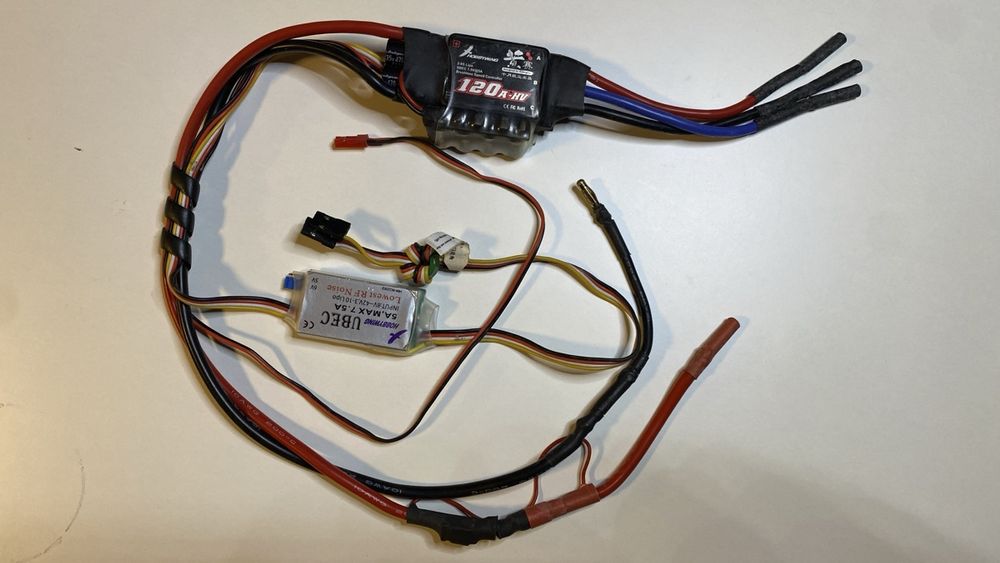 Hobbywing Regler 8s 120A mit externem 5A BEC und Antiblitz (Gebraucht ...