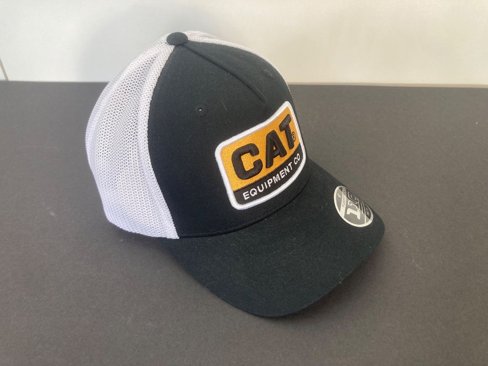 Caterpillar Cap, neu, schwarz/weiss, Flexfit! | Kaufen auf Ricardo
