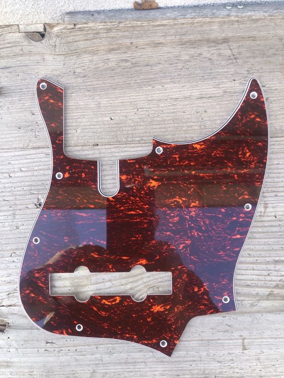 1 Pickguard Sire Marcus Miller V7 5-string Bass (Neu (gemäss Beschreibung)) in Obbürgen für CHF ...