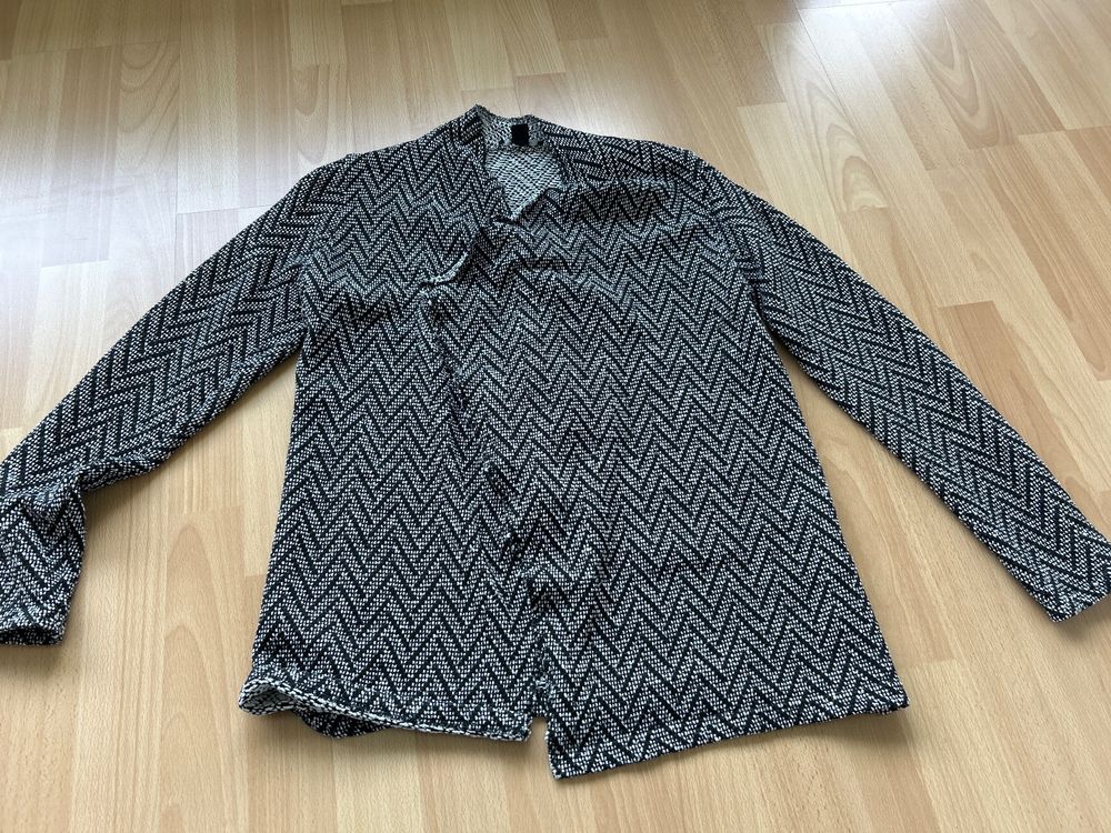 Jäckli Gr.M von Amisu (Gebraucht) in Wolhusen für CHF 1 – mit Lieferung ...