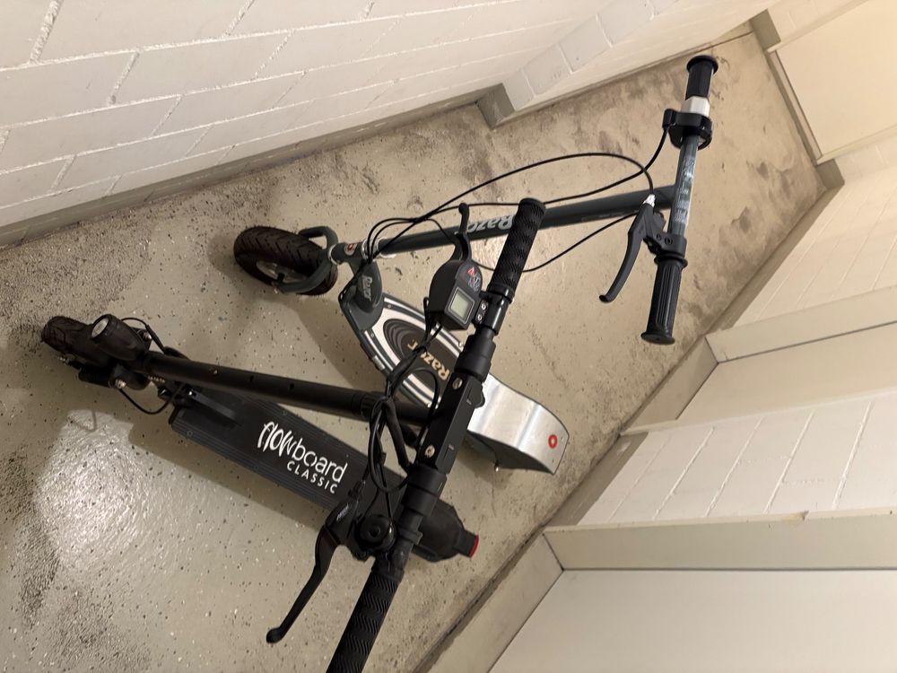Razor E300 Electric Scooter + SoFlow Flowboard Classic Elekt (Defekt ...