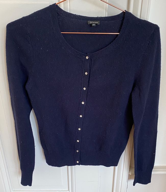 Dunkelblaue Wolljacke mit Schmuckknöpfen Gr. 34 (Gebraucht) in Bern für CHF 1 – mit Lieferung ...