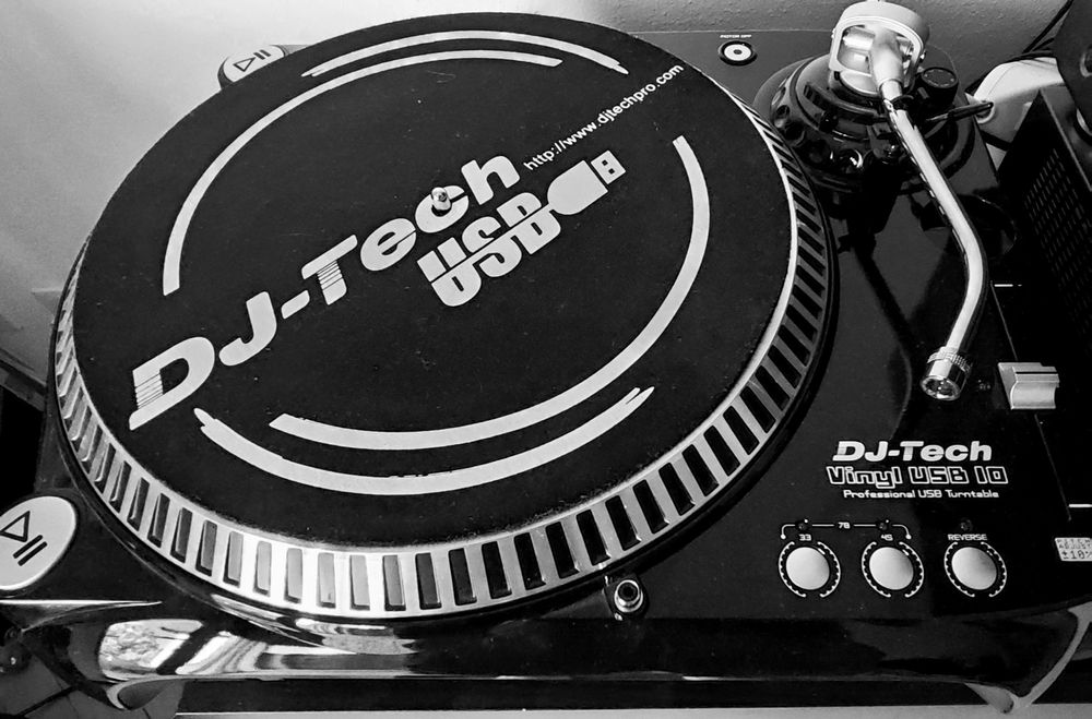 DJ-Tech Vinyl USB 10 - Ottime Condizioni! (Usato) a Lugano per CHF 20 ...