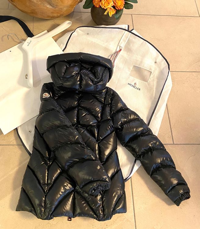 Moncler Original Akebia Giubbotto Gr. S Lp. 1290 Fr. (Neu (gemäss ...