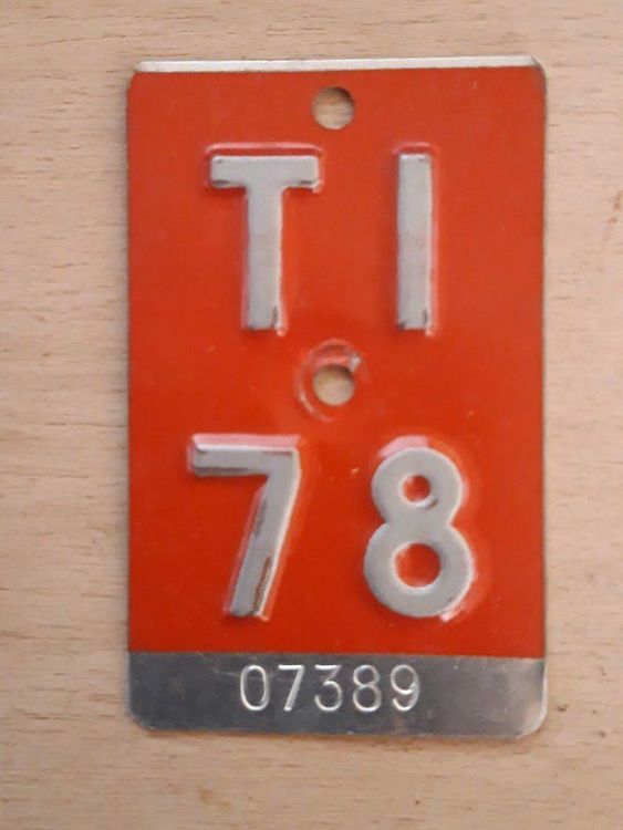 Targa TI - anno 1978 (D'occasion) à Piotta pour CHF 10 – avec livraison ...