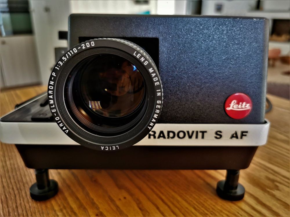 Leitz Projektor Pradovit S AF (Gebraucht) in Oberwangen b. Bern für CHF 35 – mit Lieferung auf ...