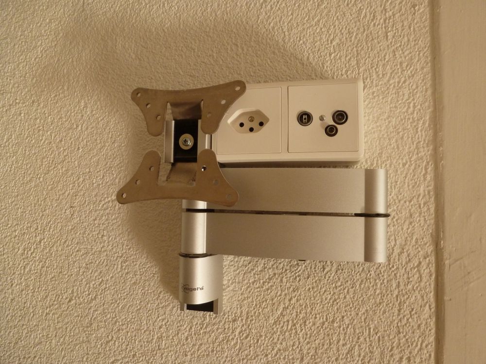 Schwenkbare TV Wandhalterung von Vogel's | Kaufen auf Ricardo