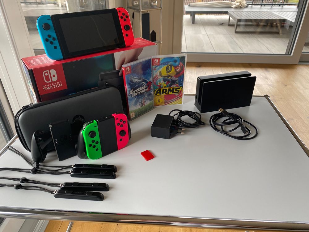 Nintendo Switch (Gebraucht) in für CHF 235 – mit Lieferung auf Ricardo ...