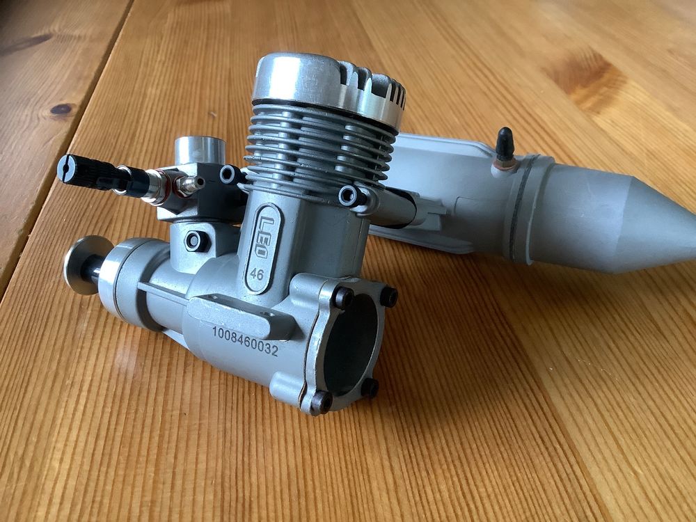 Modellflugmotor, LEO 46er, 7.5ccm, nie gelaufen, Nitro | Acheter sur ...