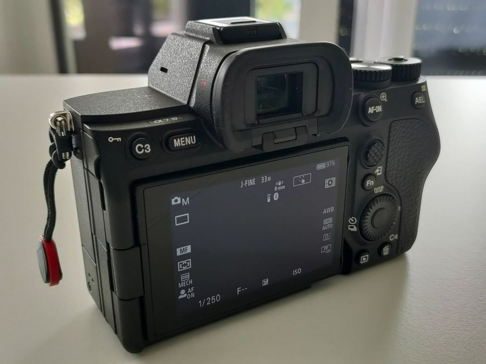 1 jahre alte, Neuwertige Sony Alpha 7 IV zu verkaufen | Kaufen auf Ricardo