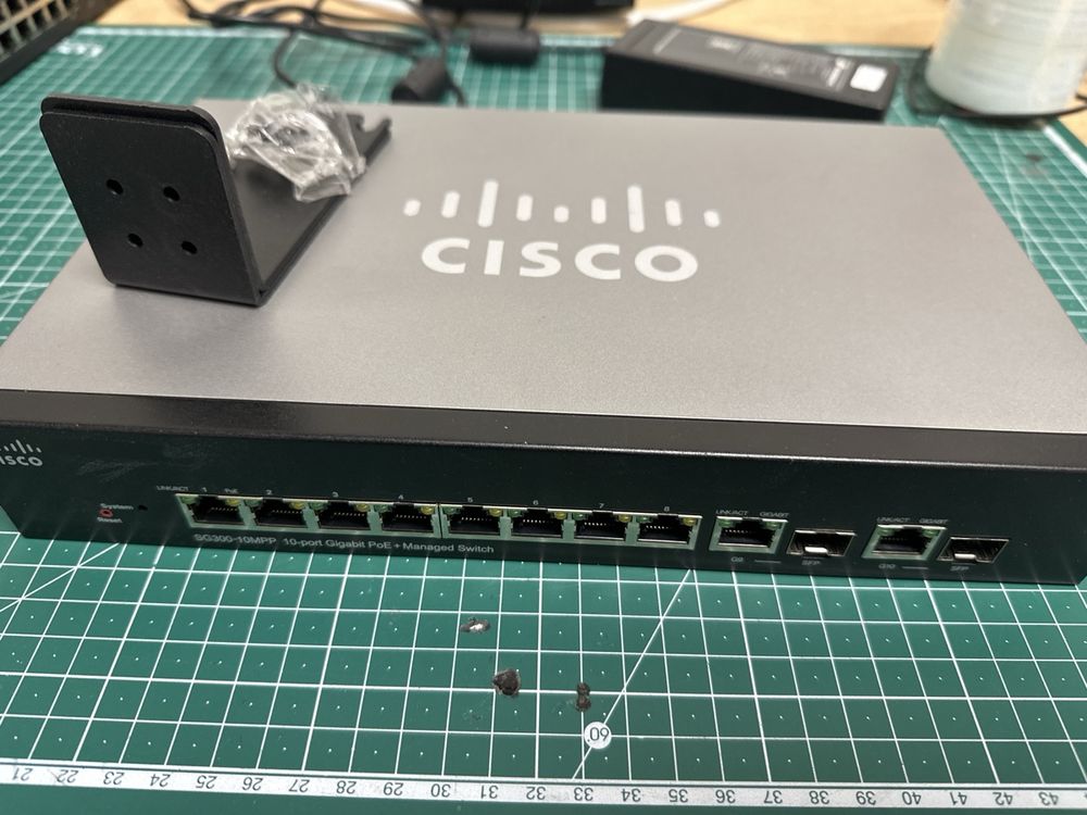 Cisco SG300-10MPP 10-Port Gigabit PoE+ Managed Switch (Gebraucht) in ...