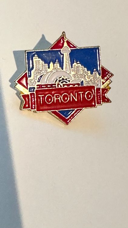 Toronto Tower Pin | Kaufen auf Ricardo