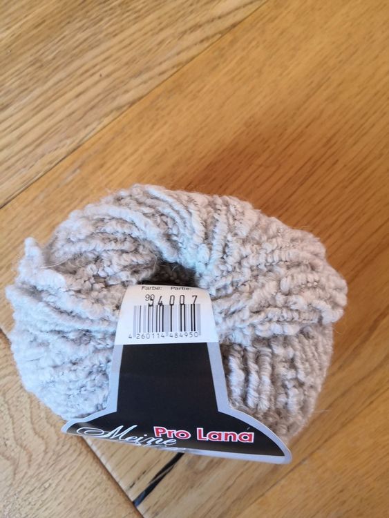 Wolle Tosca Boucle von Pro Lana (Neu (gemäss Beschreibung)) in Grabs für CHF 1 – mit Lieferung ...